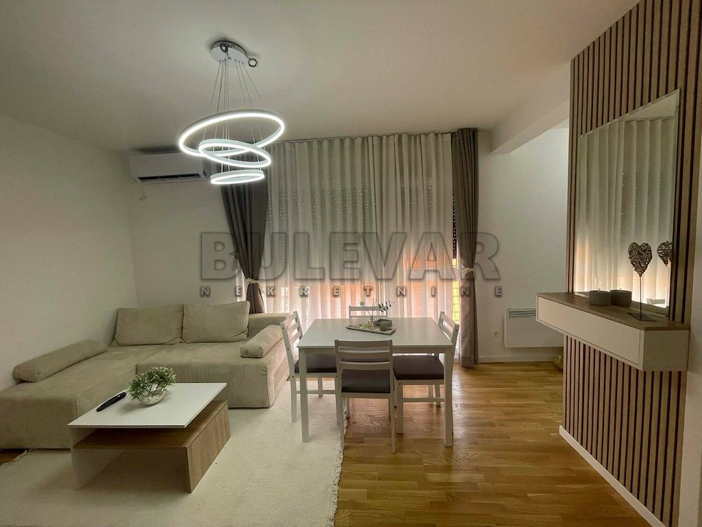 Jednosoban stan, Niš - Pantelej(Niš) | Izdavanje · 36m² · 400€