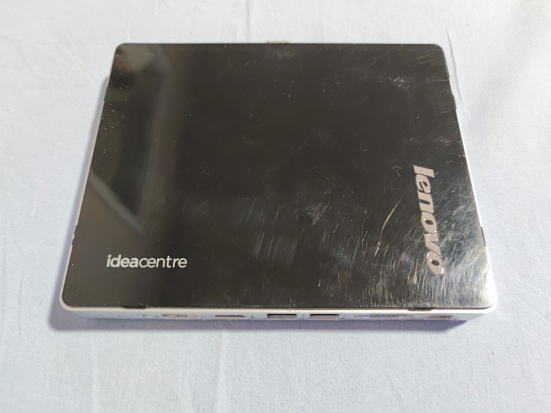 Lenovo IdeaCentre Q180 **ČITAJ OPIS**