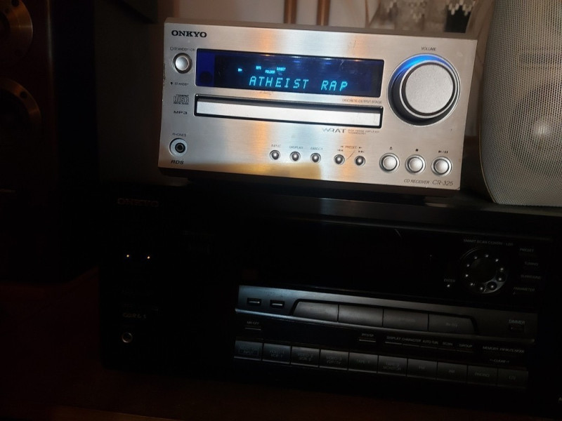 Onkyo CR 325-MP3 risiver