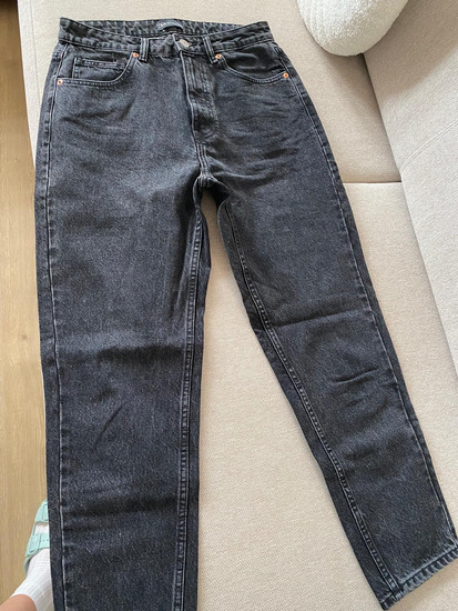 Novo, ZARA jeans 40velicina