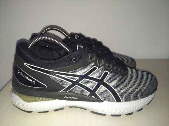 Asics Gel patike za trcanje br 40 ( 25,5 cm)