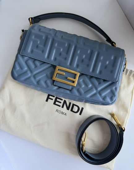 Fendi Baguette Blue medium torba
