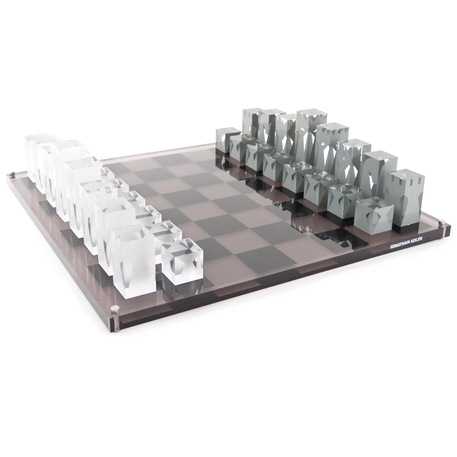 Igra // „Acrylic Chess”