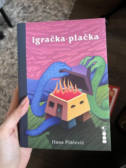 Igracka placka Hana Piscevic