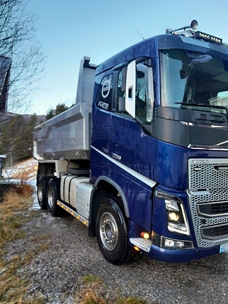 Volvo FH16 750 *6X4 *ONLY 225tkm *TANDEM LIFT *RETARDER *Euro 6 kiper