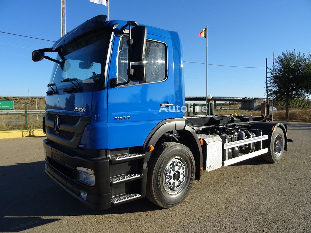 Mercedes-Benz AXOR 18 33 kamion rol kiper