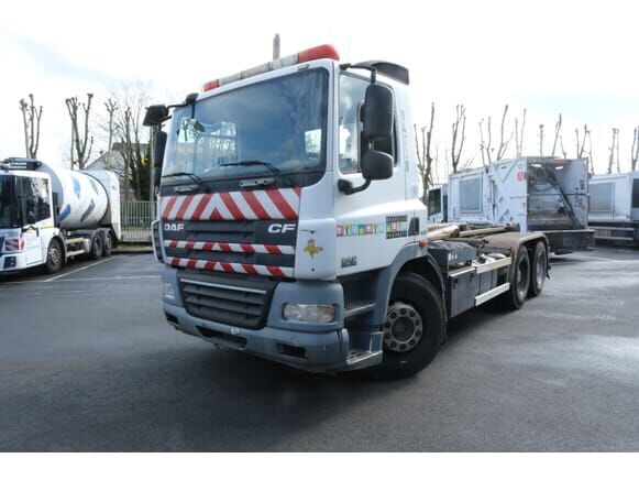 Prodaje se DAF CF 85.360 rol kiper sa kukom na aukciji