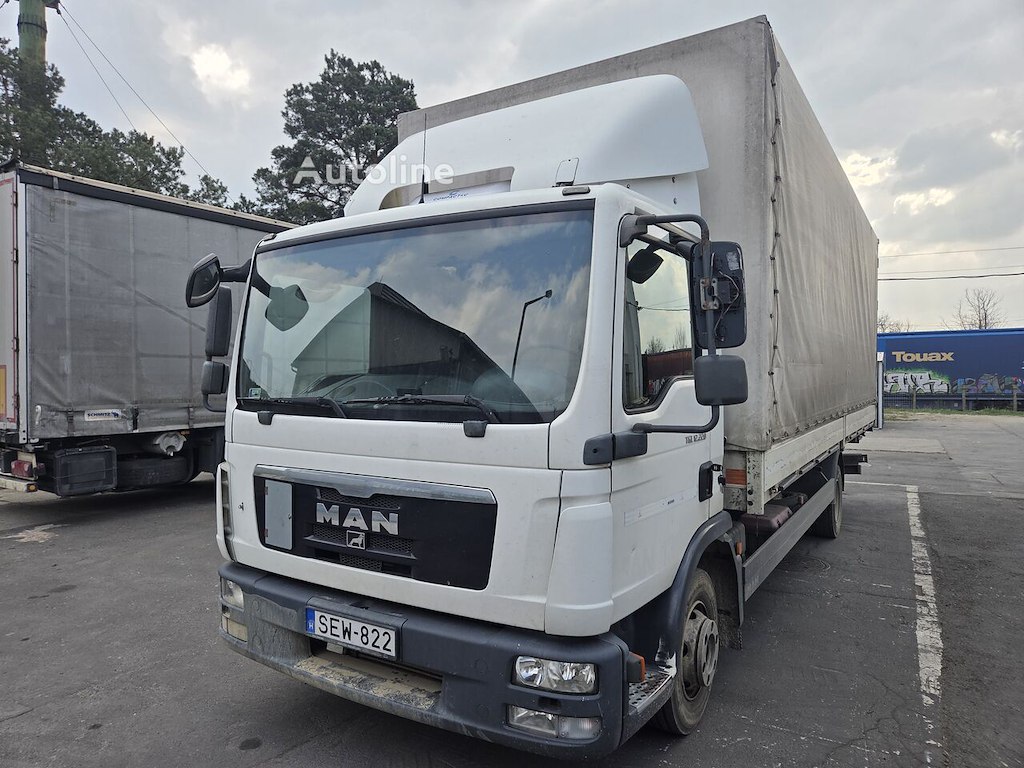 MAN TGL 12.220 kamion s ceradom