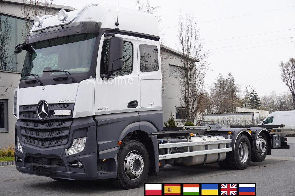 Mercedes-Benz Actros 2540 6x2 / 10 tho. km!!! / 5-seater cab! / BDF vozilo za prevoz kontejnera