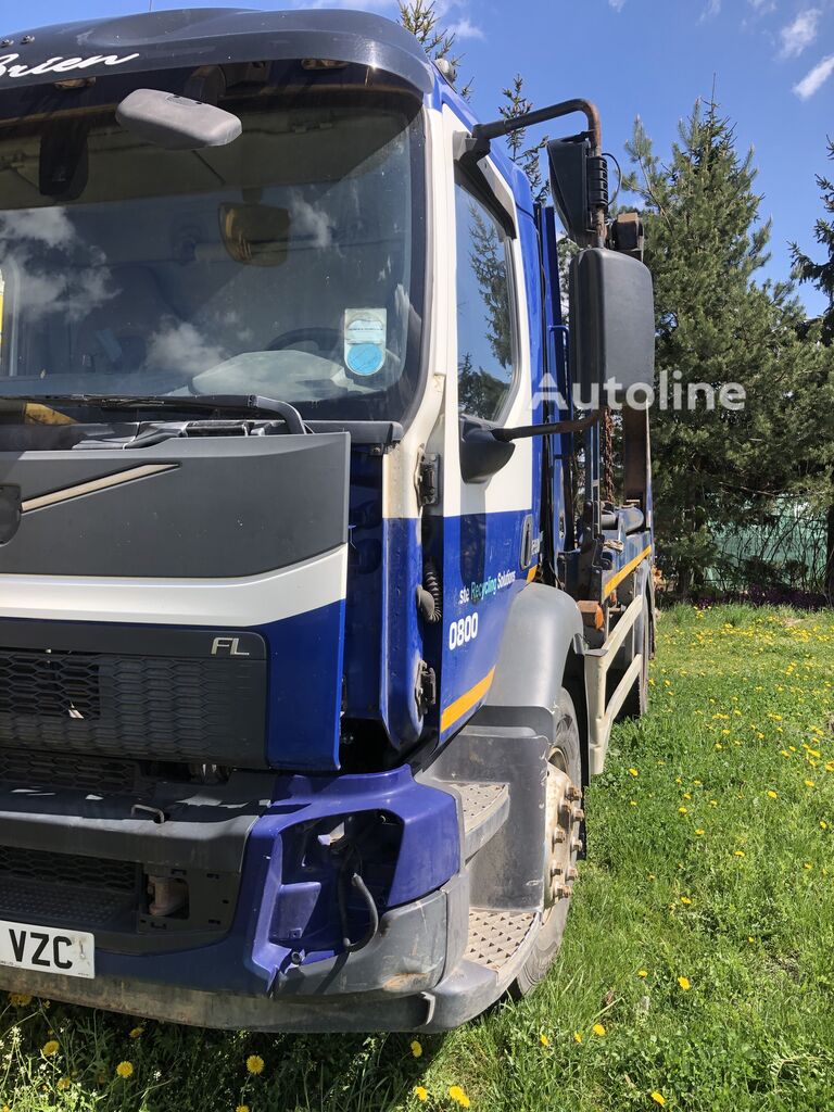 Volvo Fl 18.250 bramowiec manual resory kamion autopodizač kontejnera