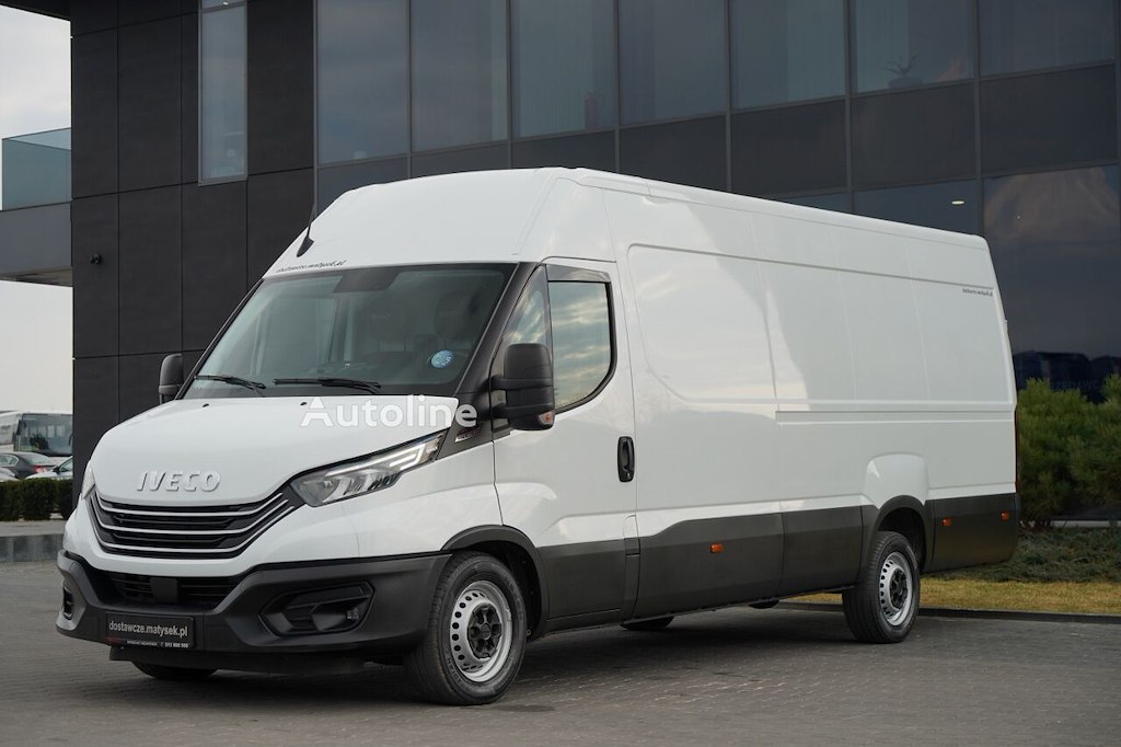 IVECO DAILY 35-180 / BLASZAK  4,7 m / FURGON / HI-MATIC / SPROWADZONY minibus furgon