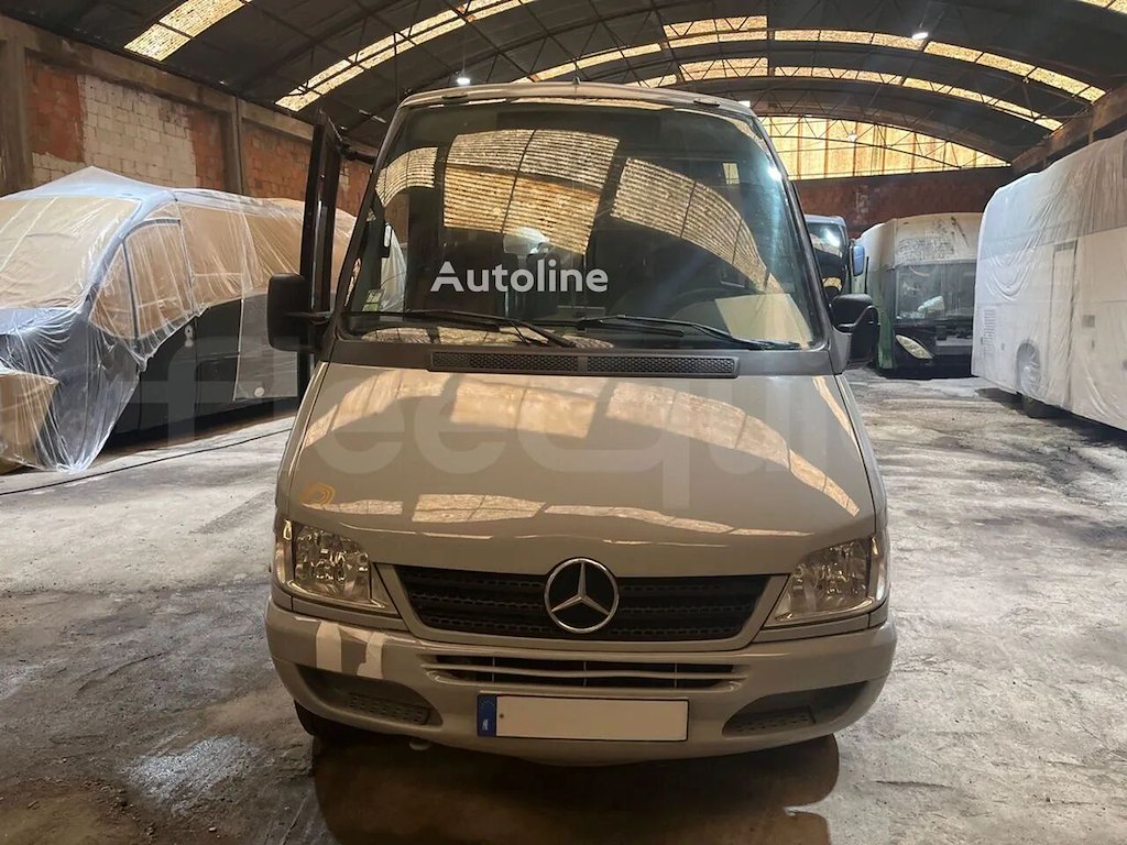 Mercedes-Benz Sprinter putnički minibus