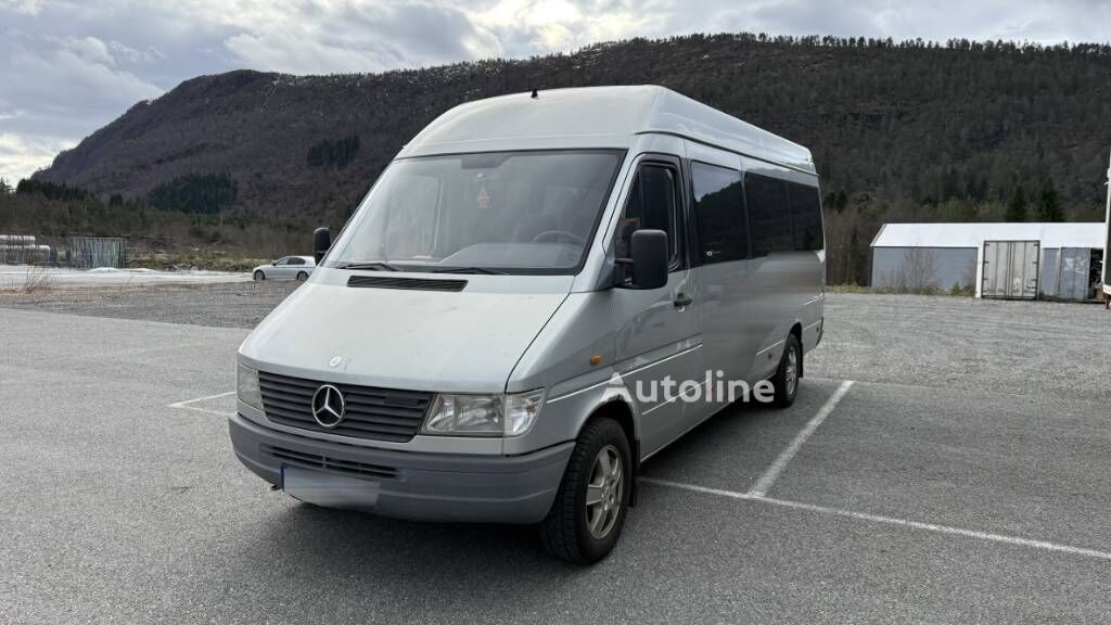 Mercedes-Benz 312 D SPRINTER putnički minibus