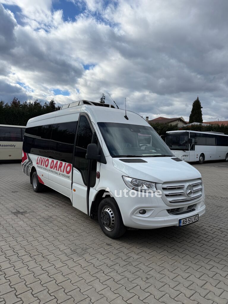 Mercedes-Benz Sprinter putnički minibus