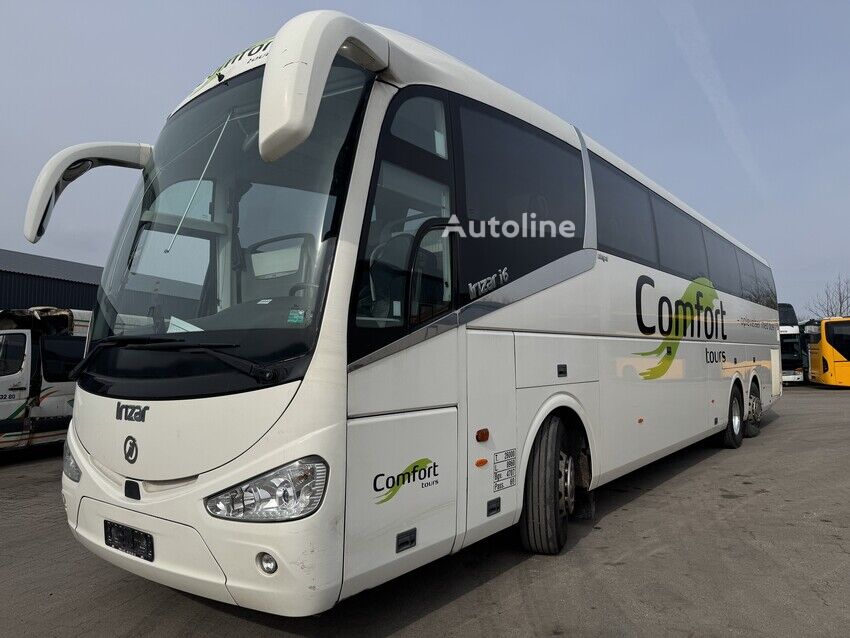Irizar i6 turistički autobus