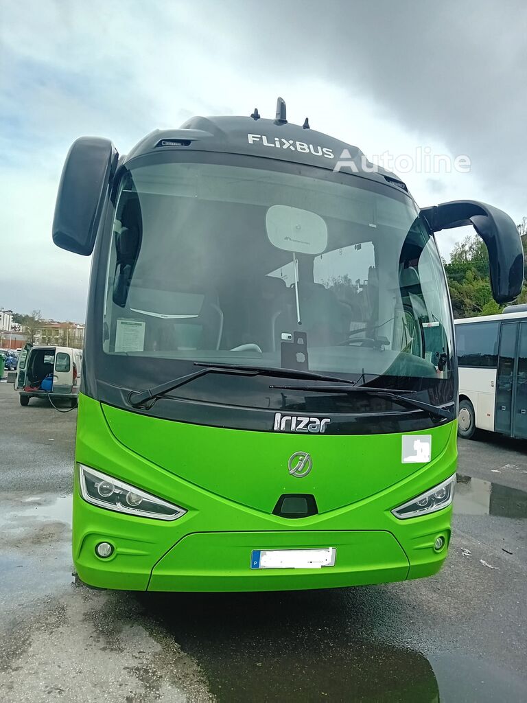 Irizar I6 turistički autobus