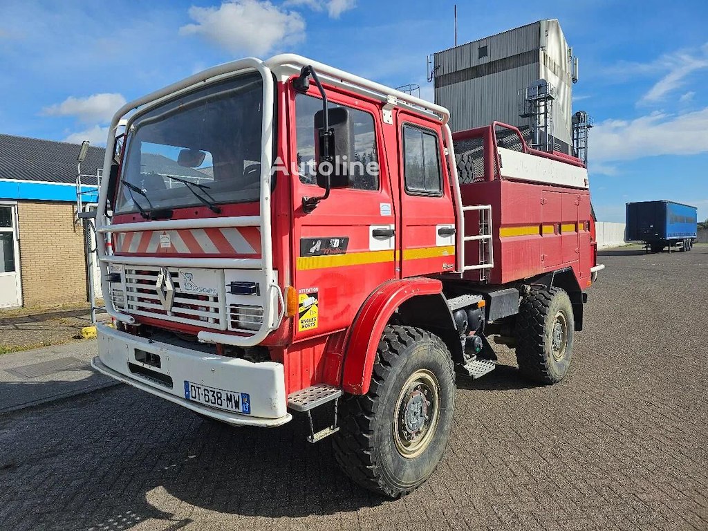 Renault M210 Renault M210 Fire Truck 2000 – 4x4 – Double Cab vatrogasno vozilo
