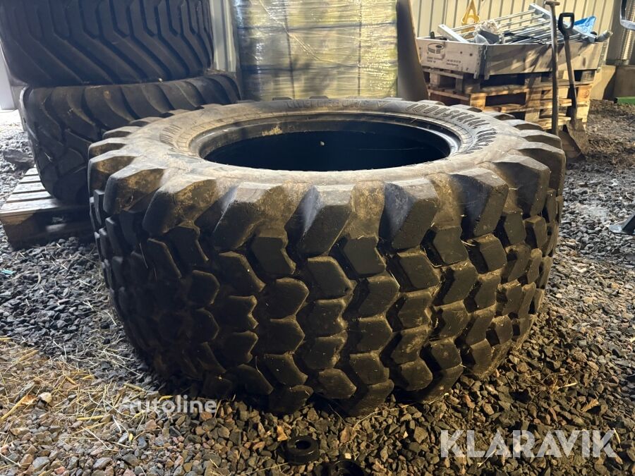 Prodaje se Trelleborg Industrial Tractor točak na aukciji