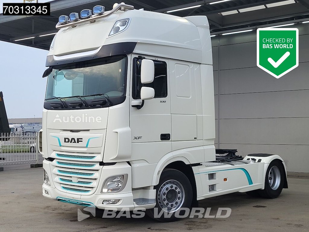 DAF XF 530 4X2 PTO-prepared Standklima ACC tegljač