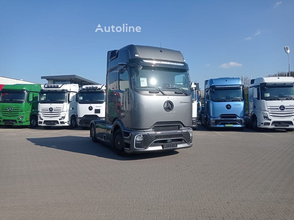 Novi Mercedes-Benz Actros 1848 LS tegljač