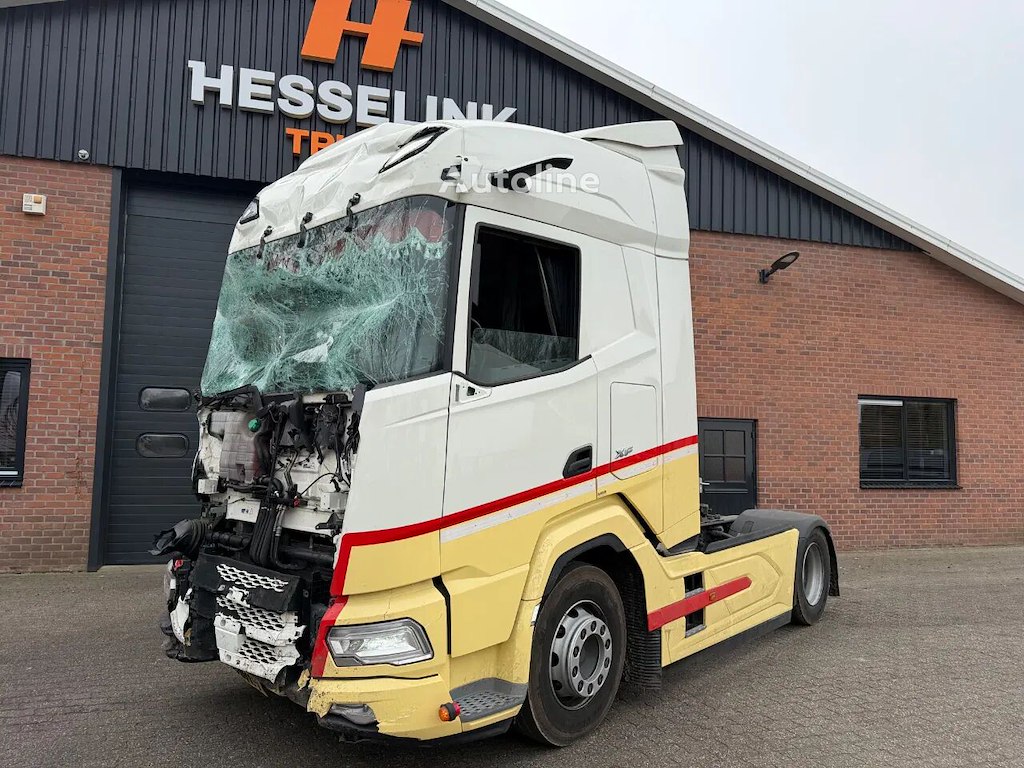 DAF XF 450 4X2 Standairco Driveable damage! tegljač nakon udesa