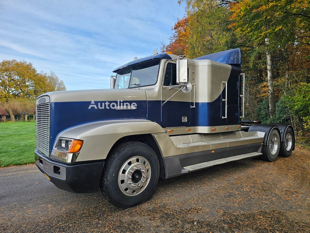 Freightliner FLD 120 tegljač