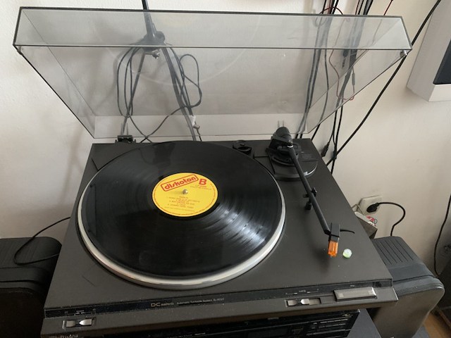 Gramofon Technics SL-BD 20
