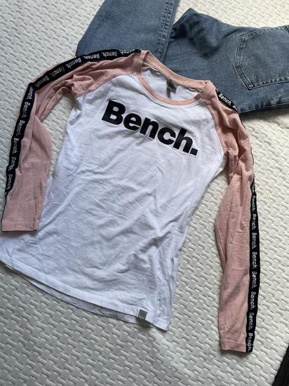 Bench. Duks M