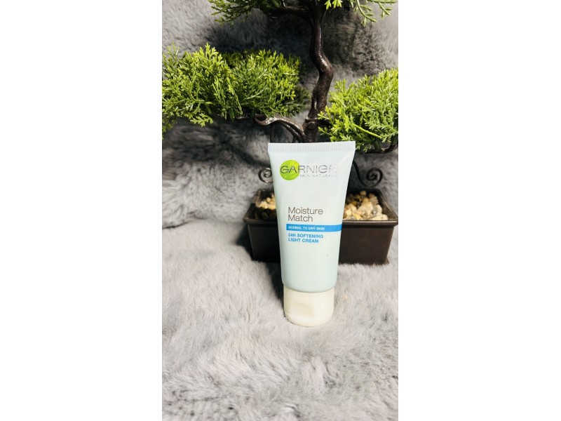 Garnier Moisture Match 24H Softening Light Cream