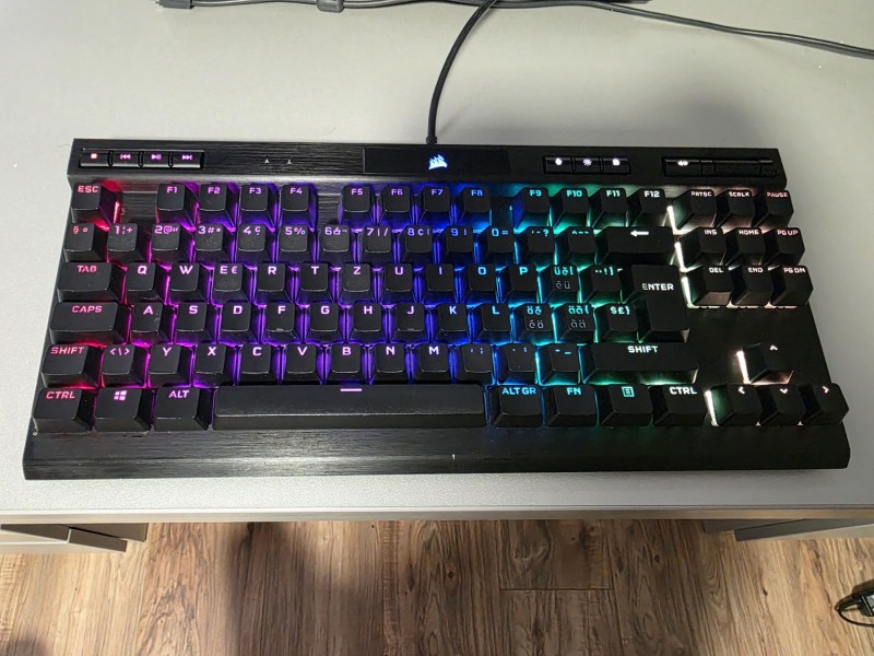 Corsair K70 RGB TKL mehanička tastatura
