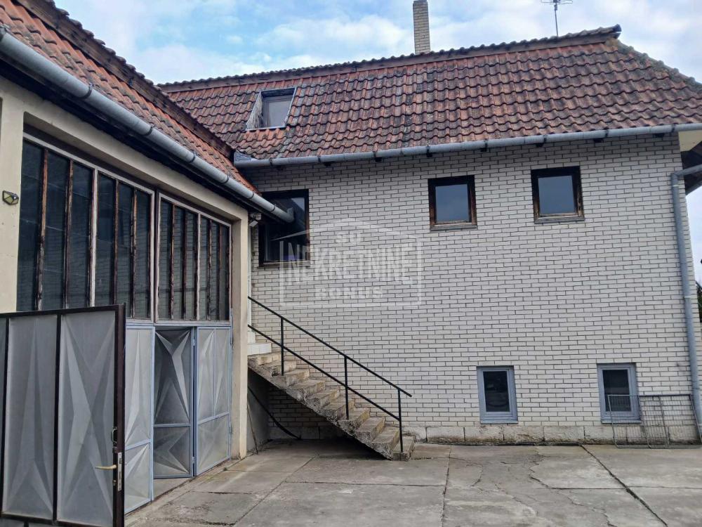 Subotica-Kelebija-velika troetažna kuća na Kelebiji ID#2108
160.000 €