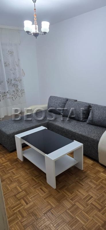 Novi Beograd - Blok 61 #66775
500 €