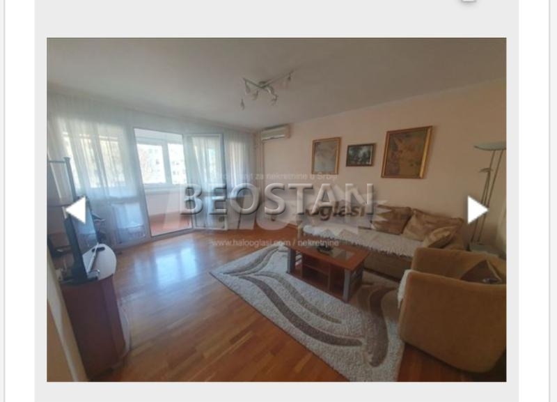 Novi Beograd - Blok 33 #66765
750 €