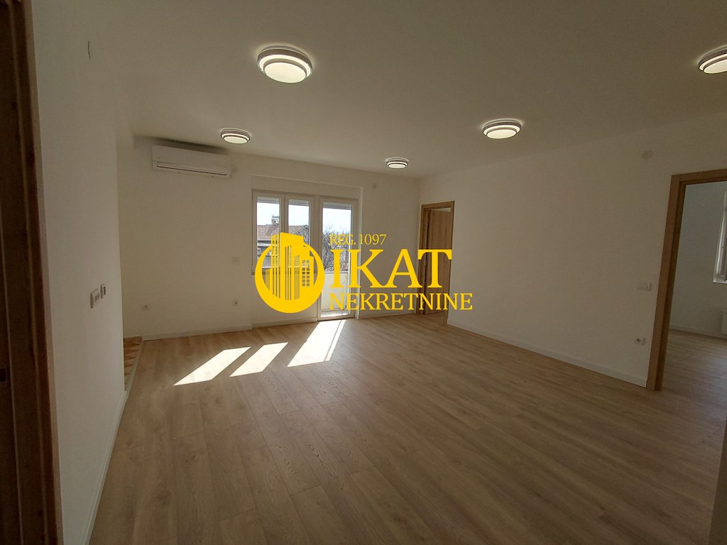 Severni bulevar, 4.0 74m2, kompletno renoviran ID#5013
224.000 €