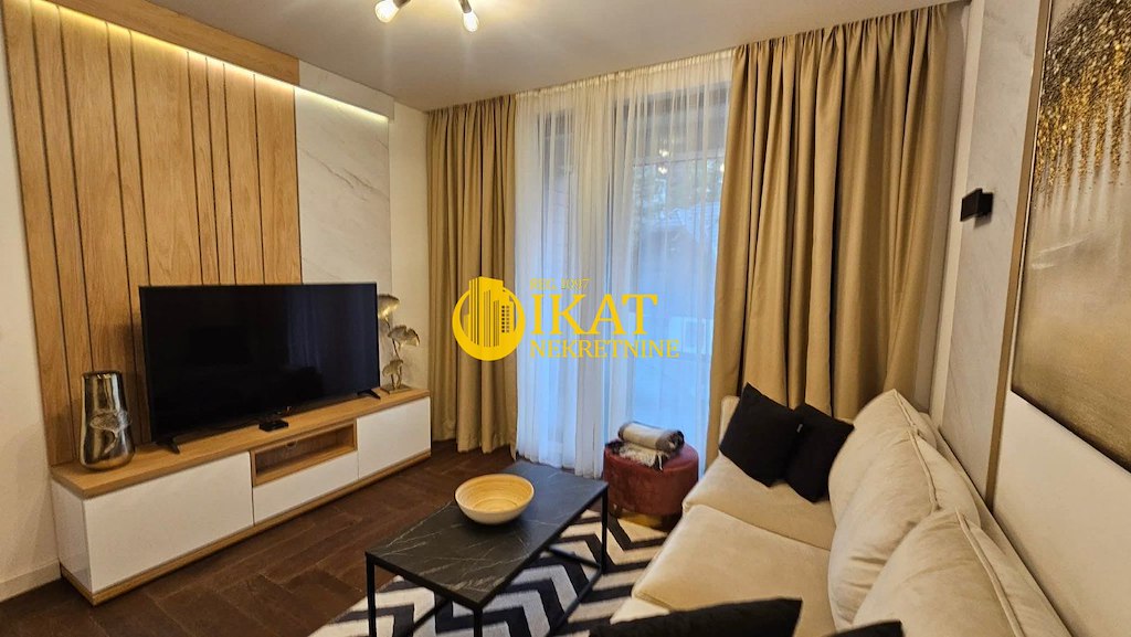 LUX, Zlatibor, Centar, Golija ID#5008
99.000 €