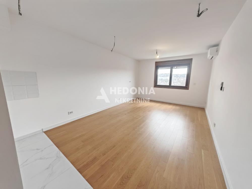 Šumice, Ustanička, nov, 1.5, dvostran stan ID#10437
187.200 €