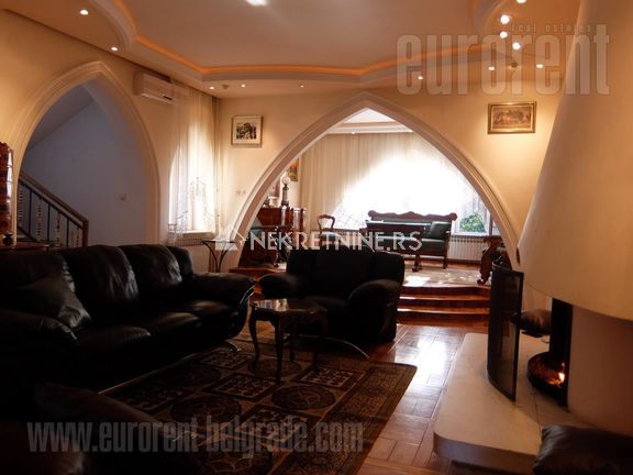 #13975, Izdavanje, Kuća, TROŠARINA, 4500 EUR