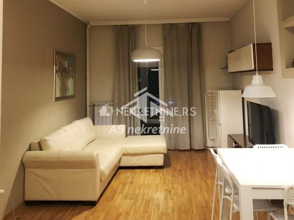 Vračar, Kalenić pijaca, 2.0 stan, 50m2, 800 EUR