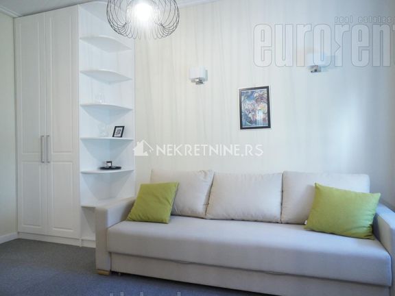 #47821, Izdavanje, Stan, KRUNSKA, 900 EUR