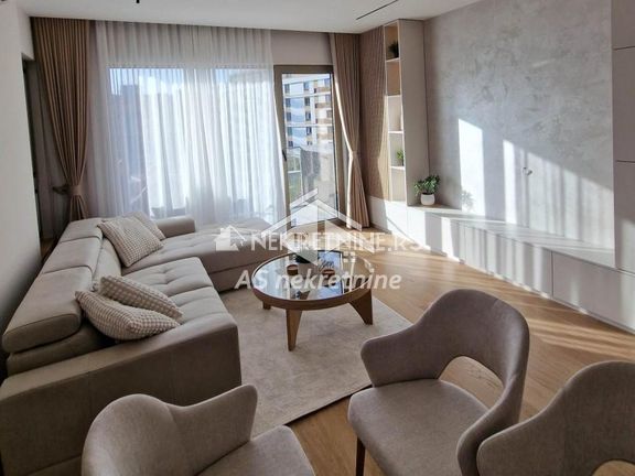 Savski venac, Beograd na vodi, 3.0 stan, 72m2, 2500 EUR