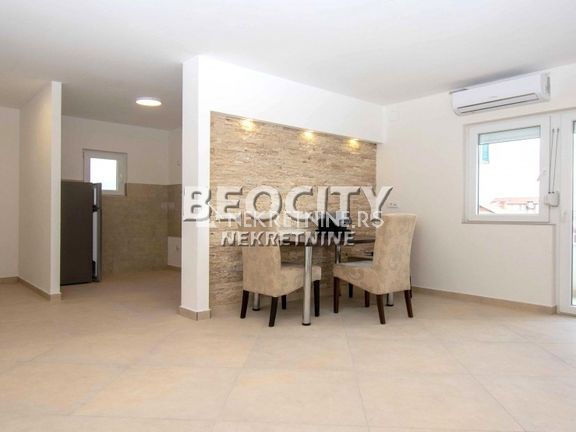 Zemun, Altina, Ugrinovački put 18 deo, 2.5, 50m2, 98500EUR