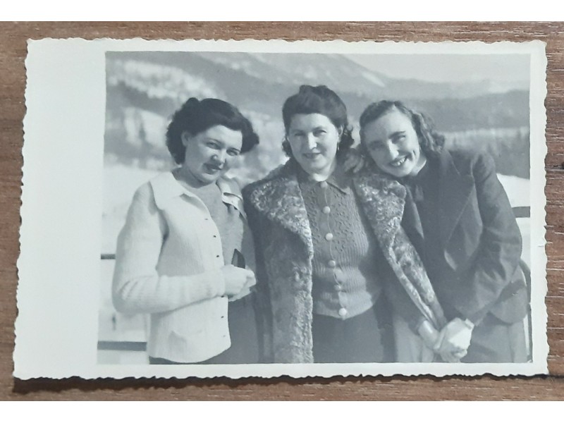 Vintage fotografija razglednica – Prijatelji na odmoru