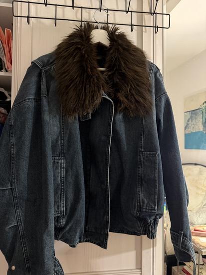 Zara denim bomber sa krznom