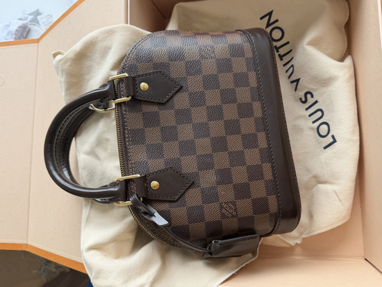 Louis Vuitton alma bb