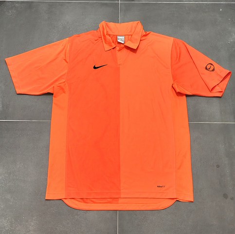NIKE FIT MAJICA