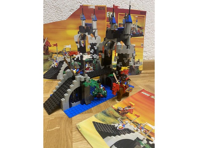 Lego Castle 6078:Royal Drawbridge