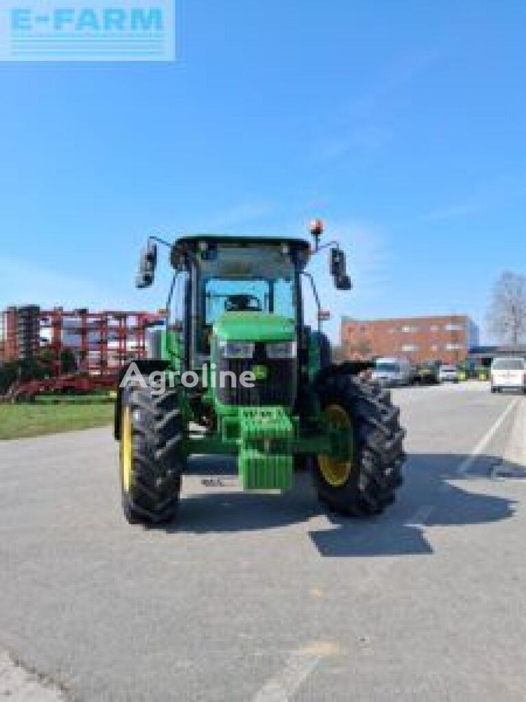 John Deere 6110M traktor točkaš