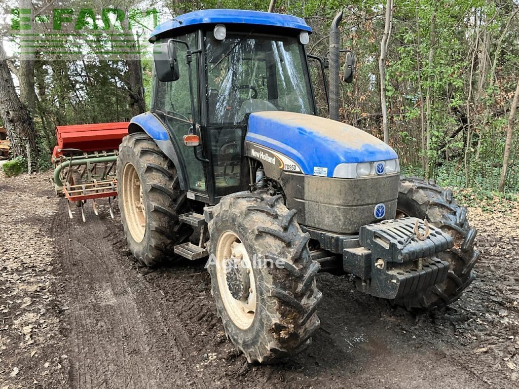 New Holland td 95 d traktor točkaš