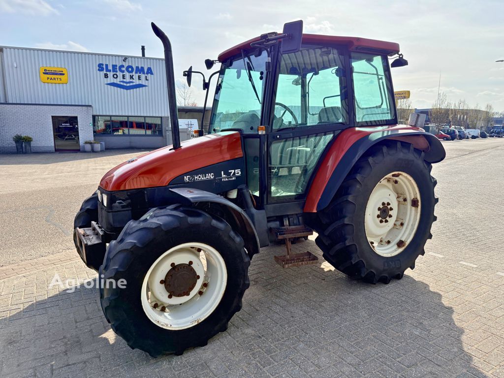 Fiat New Holland L75 (Marge) traktor točkaš