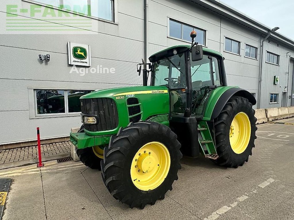 John Deere 6830 traktor točkaš